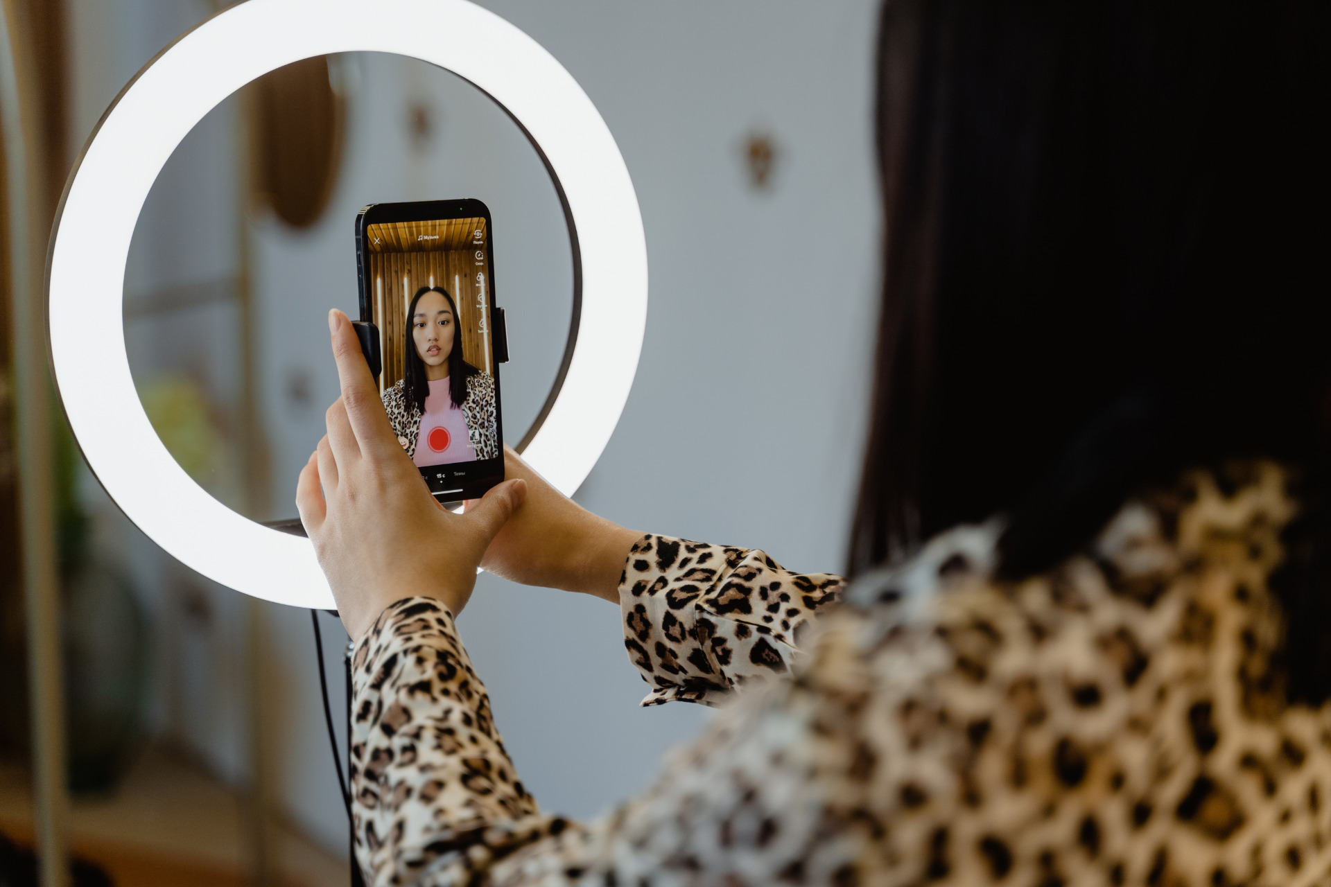 "That Girl" Trend auf TikTok: toxisch oder produktiv?